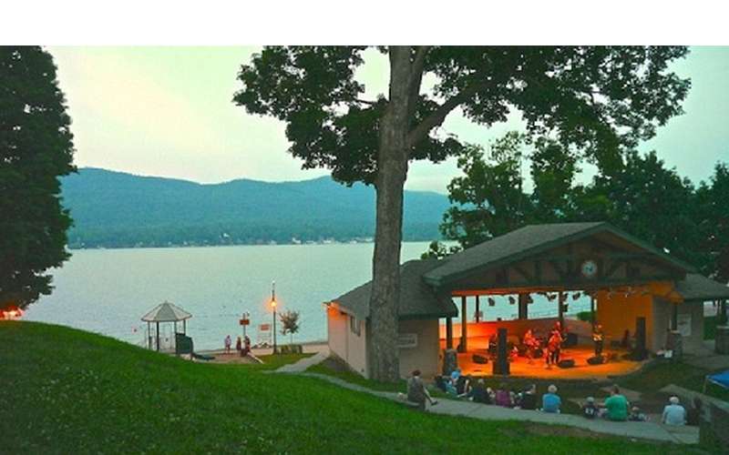 Lake George Beach Cottages: Vacation Cottage Rentals in Lake George, NY