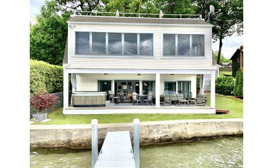 Millbrook Manor Estate: Lake George Rentals for Large Groups