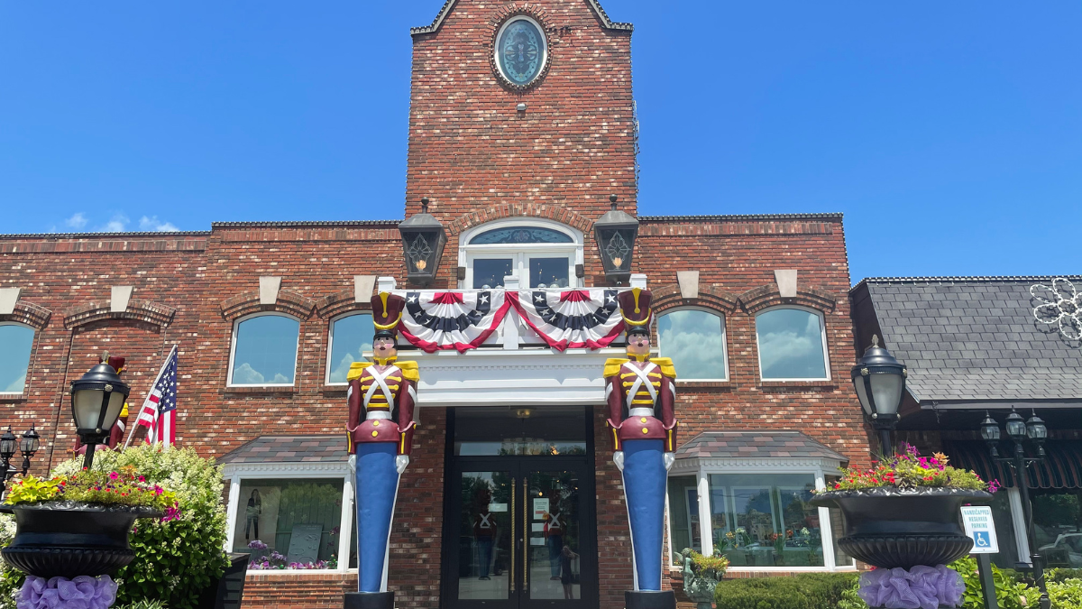 Guide To Shopping In Clifton Park: Boutiques, Clifton Park Center ...