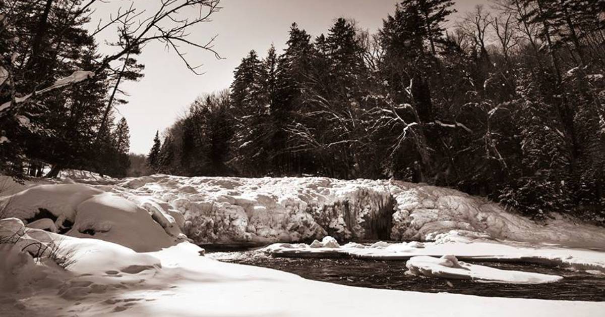 Best Adirondacks Winter Hiking Lodging Near Trails