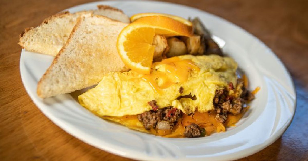 9 of the Best Breakfast Spots In & Near Lake George, NY