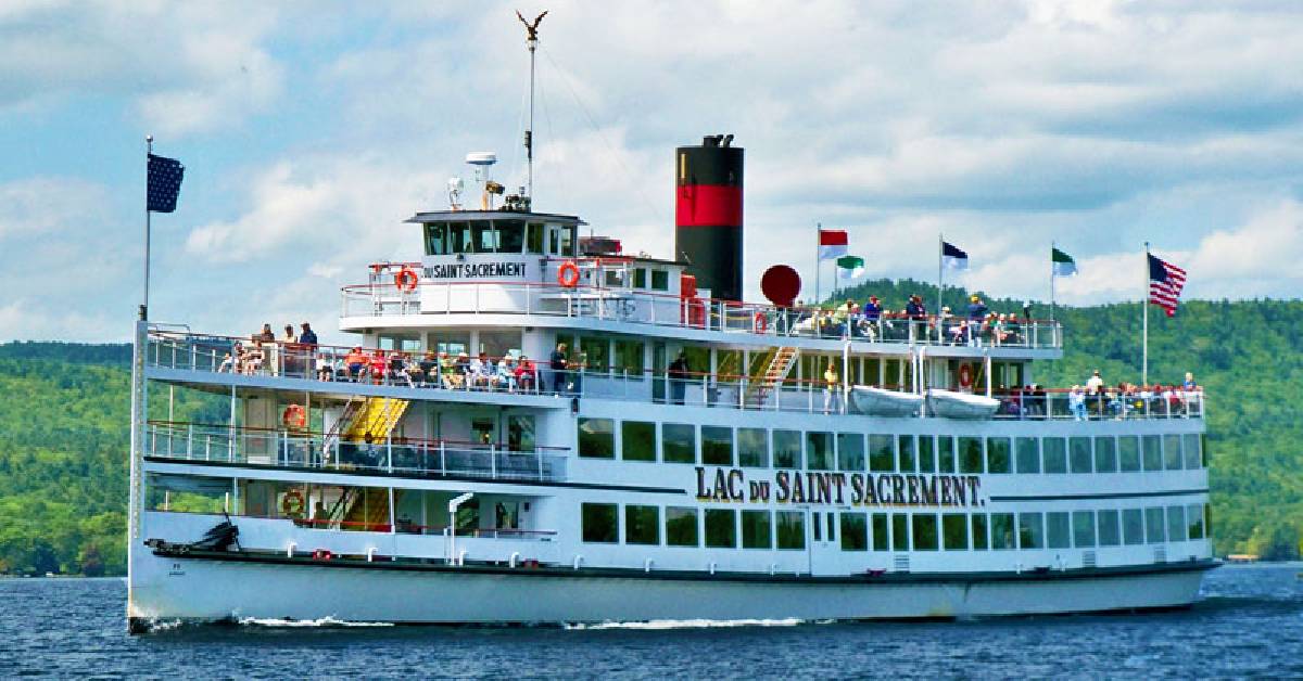5 Best Ways to Enjoy Lake George on the Water