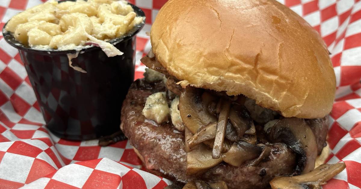 Best Burgers in Lake George: Top 10 Must-Try Spots